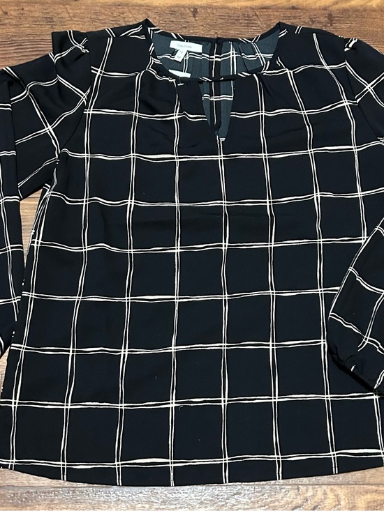 Maurices | Tops | Maurices Black Windowpane Blouse With Cream Grid ...